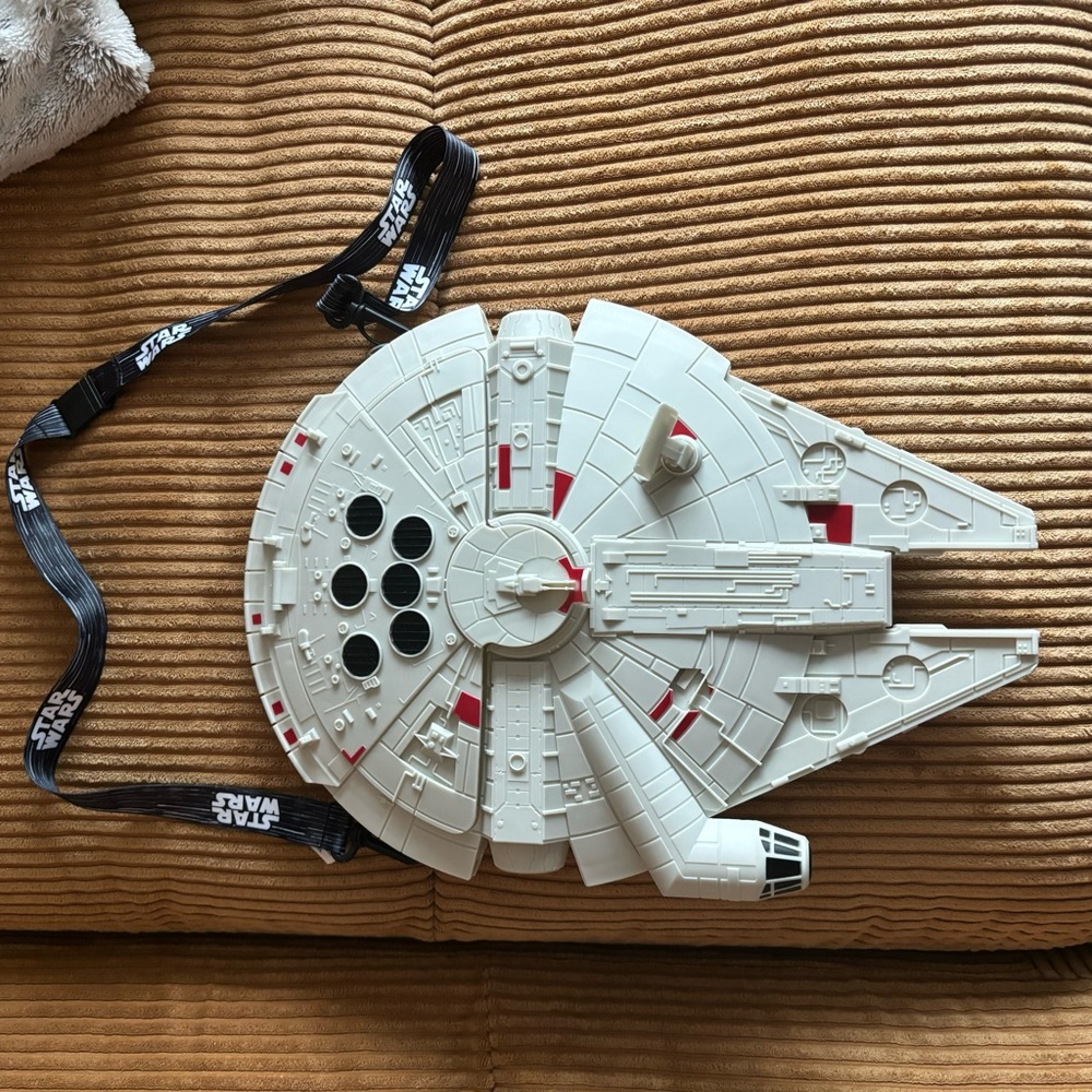 Disney Star Wars Millennium Falcon Popcorn Bucket - Gem